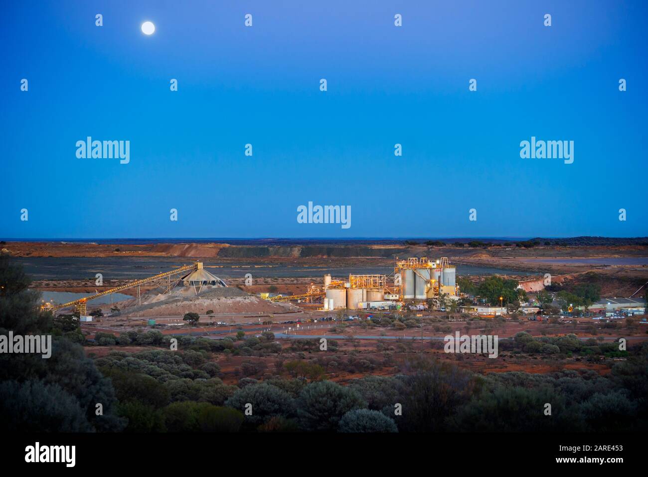 Gold processing plant, central goldfields, Western Australia Stock ...