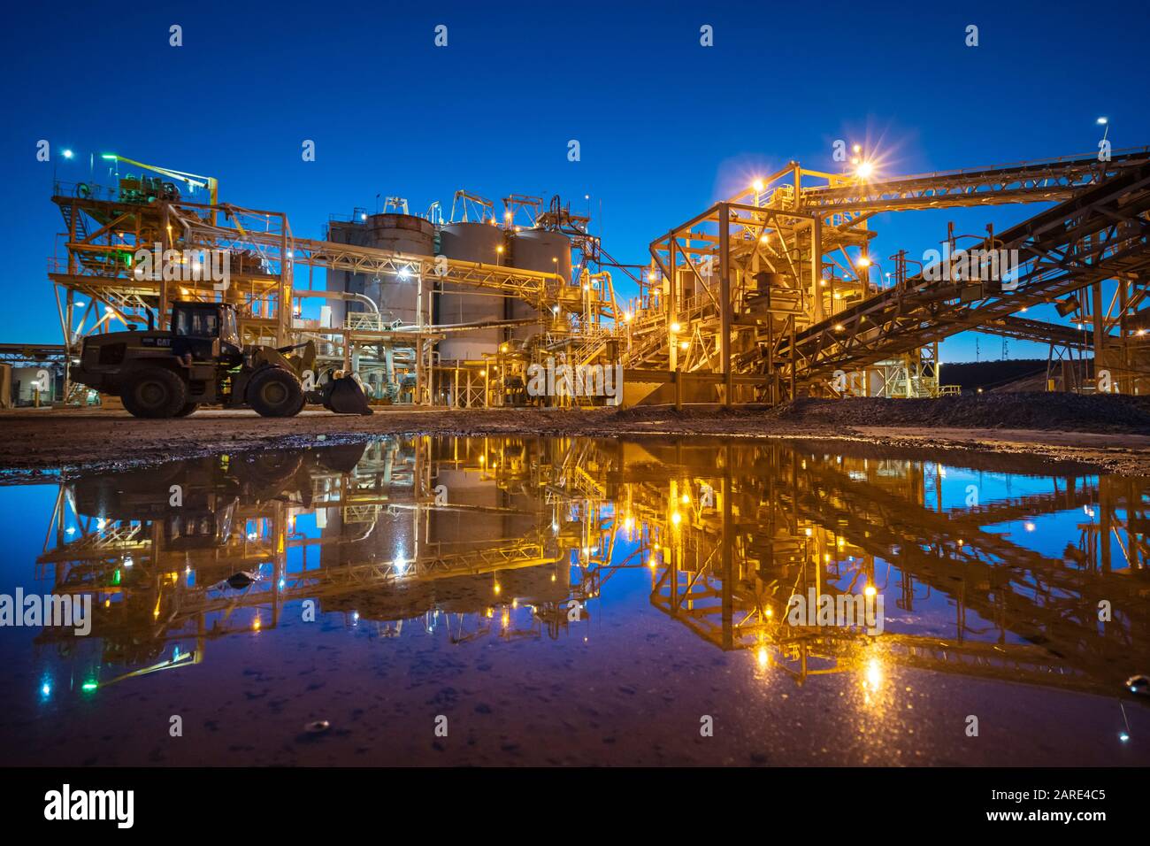 Gold processing plant at night, Western Australia Stock Photo - Alamy