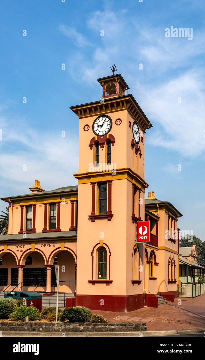 Facade of the magnificent Kiama Post Office, built in 1878 in rendered ...