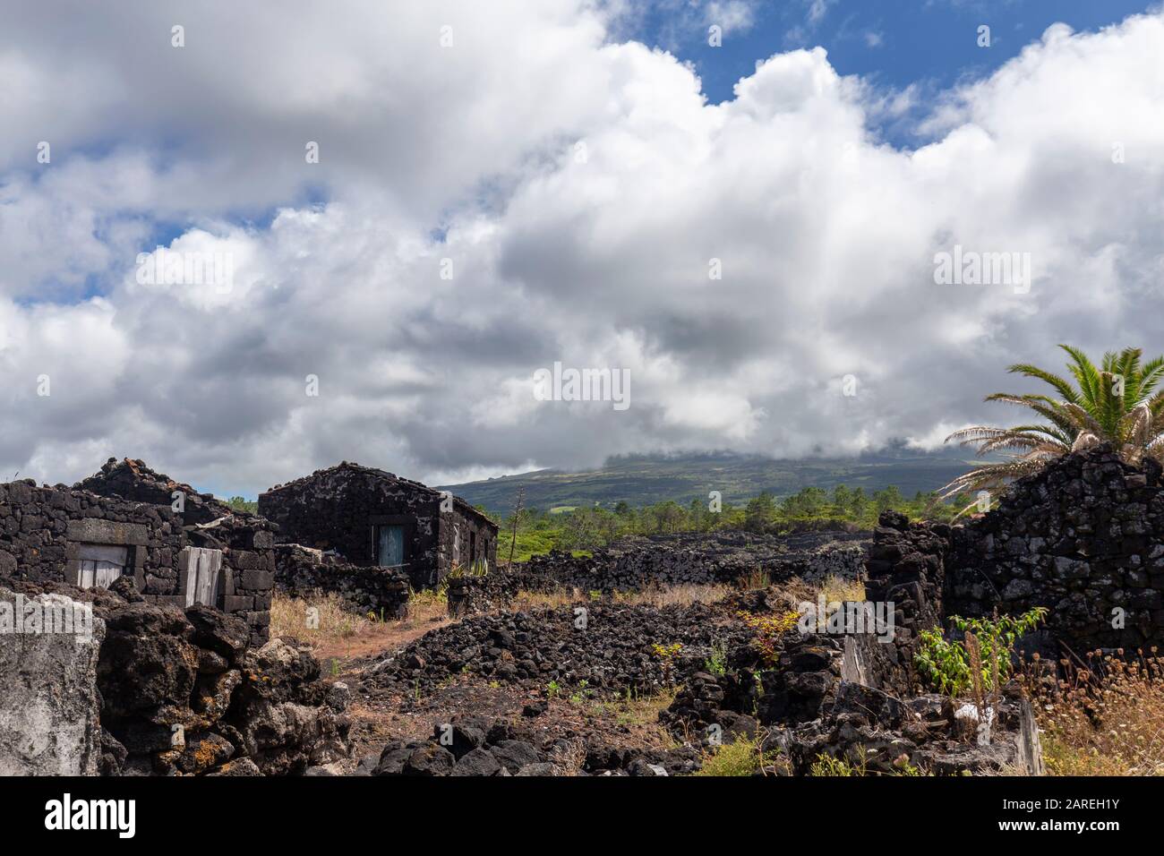 Typical azorean architecture hi-res stock photography and images - Alamy