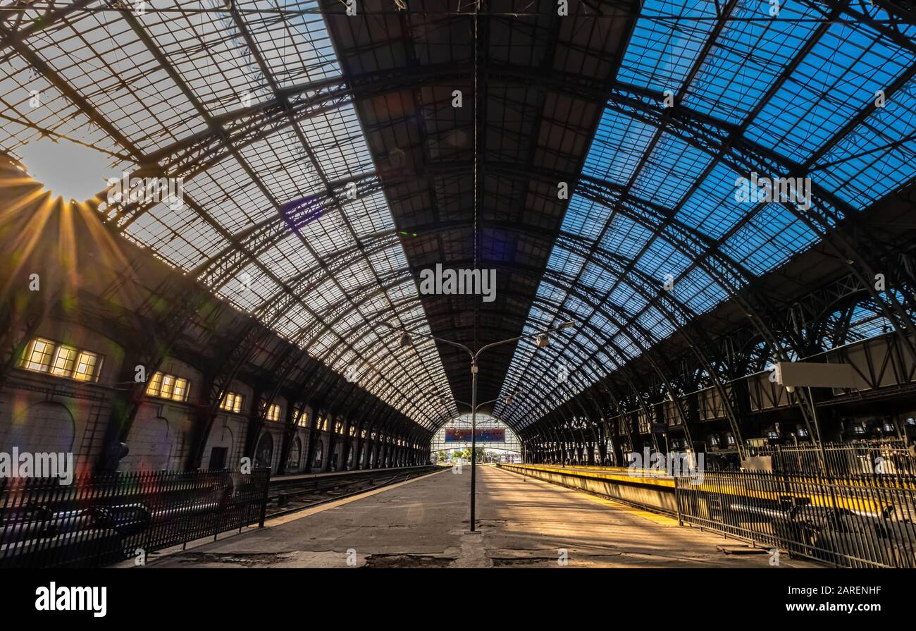 Estacion retiro buenos aires argentina hi-res stock photography and ...