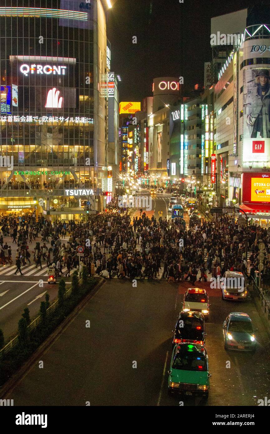 Tokyo Metropolis Japan Shibuya Nightlife attracts many tourists Stock ...