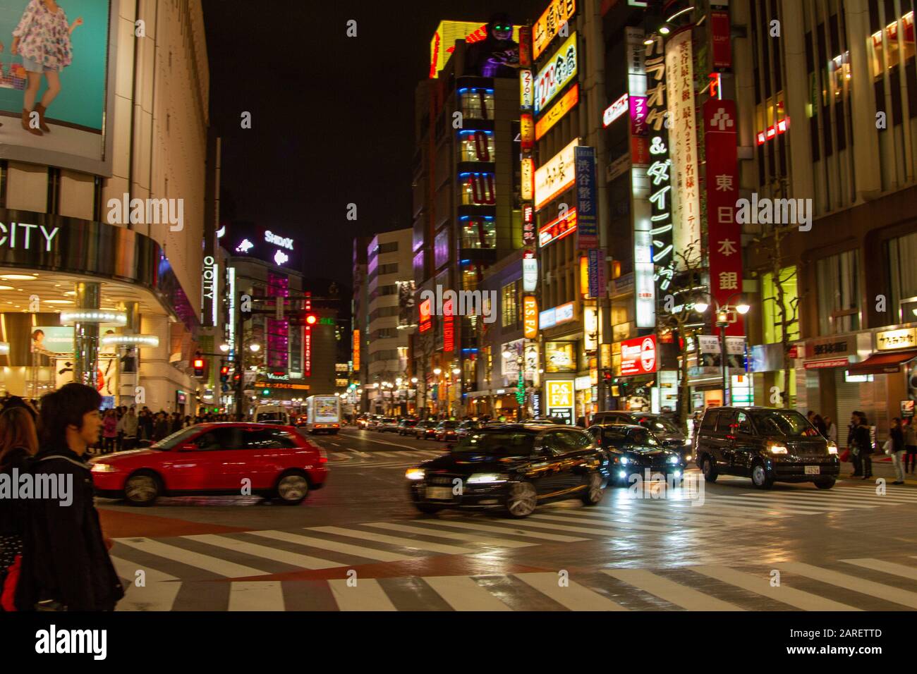 Tokyo Metropolis Japan Shibuya attracts many tourists Stock Photo - Alamy
