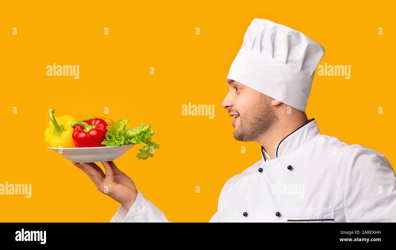 Side view professional cook hi-res stock photography and images - Alamy