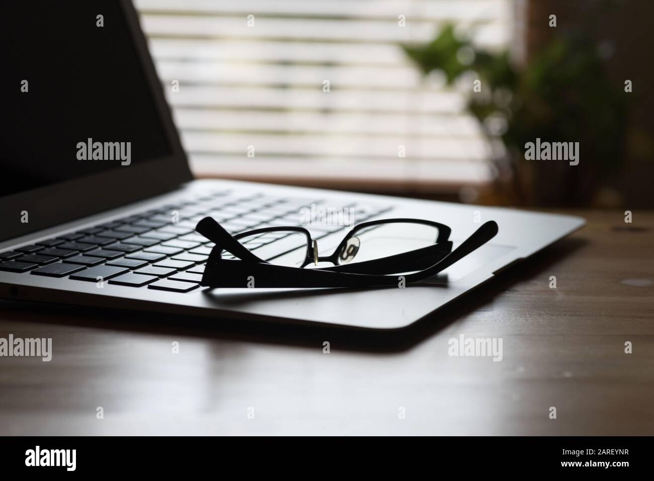 Computer smart glasses hi-res stock photography and images - Alamy