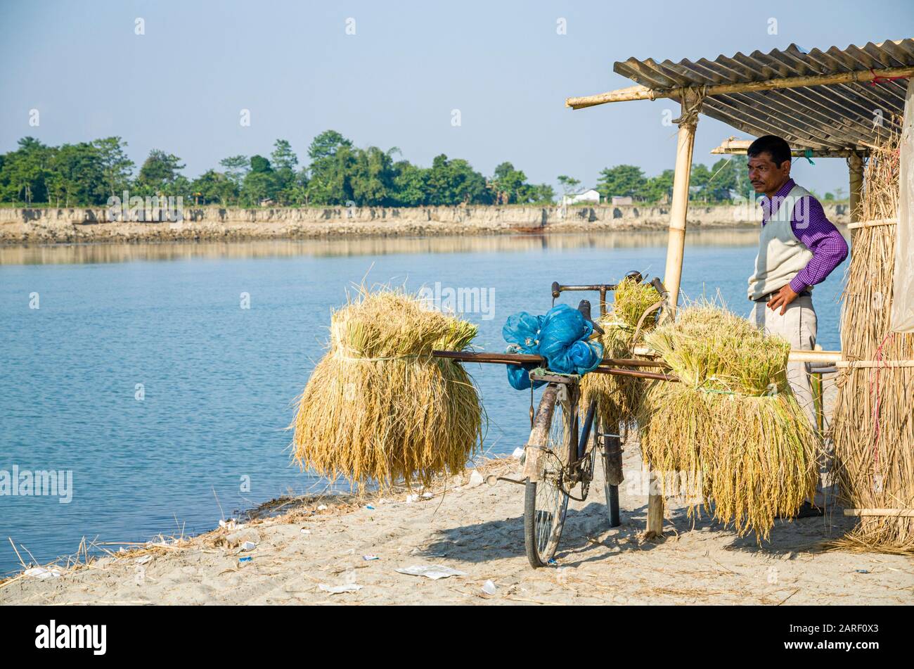 Majuli ferry hi-res stock photography and images - Alamy