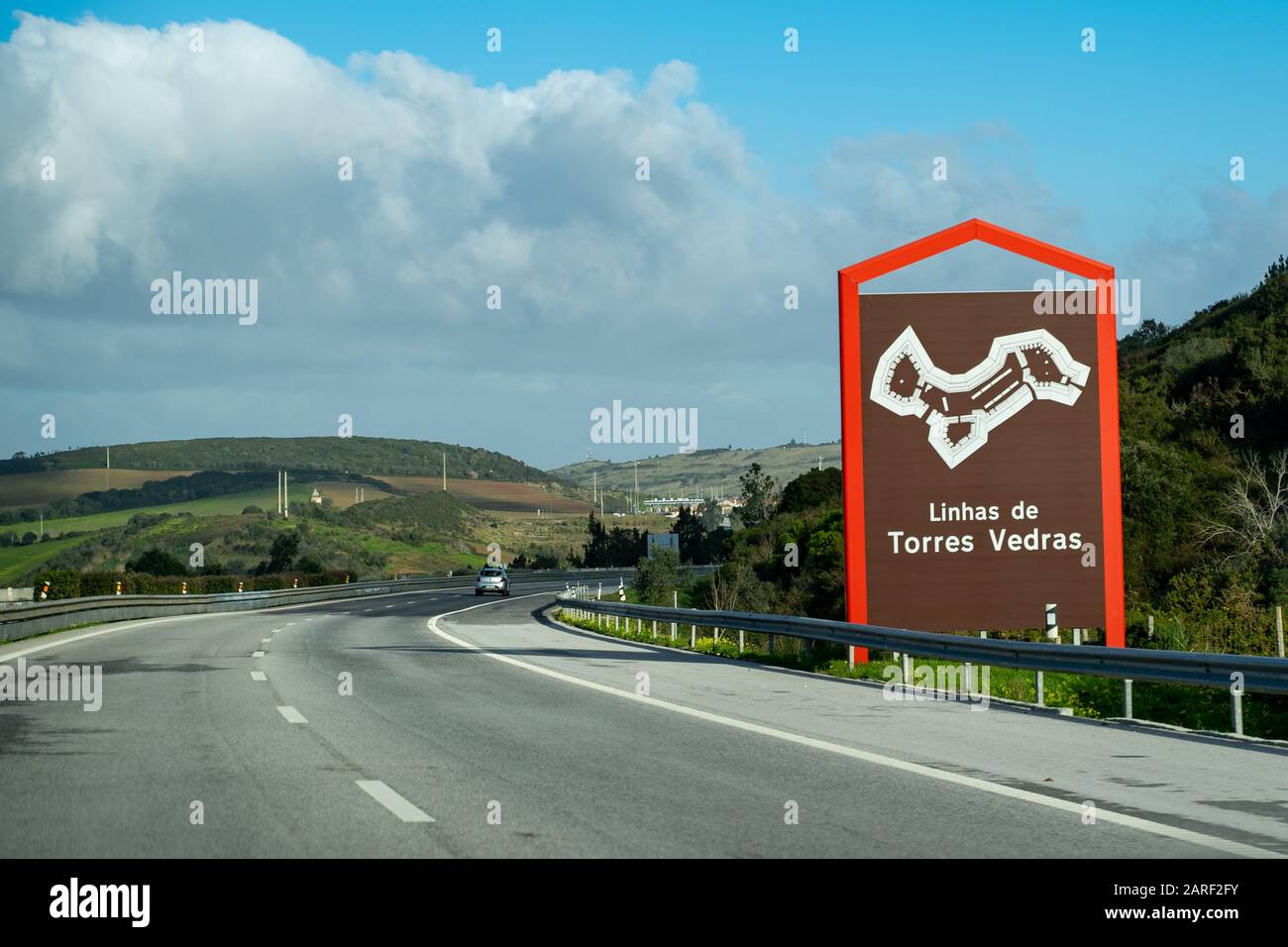 Linhas de torres hi-res stock photography and images - Alamy