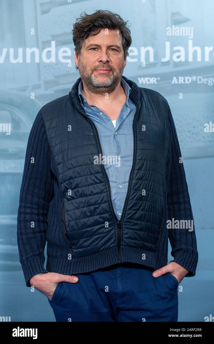 Photocall ard tv series in hi-res stock photography and images - Alamy