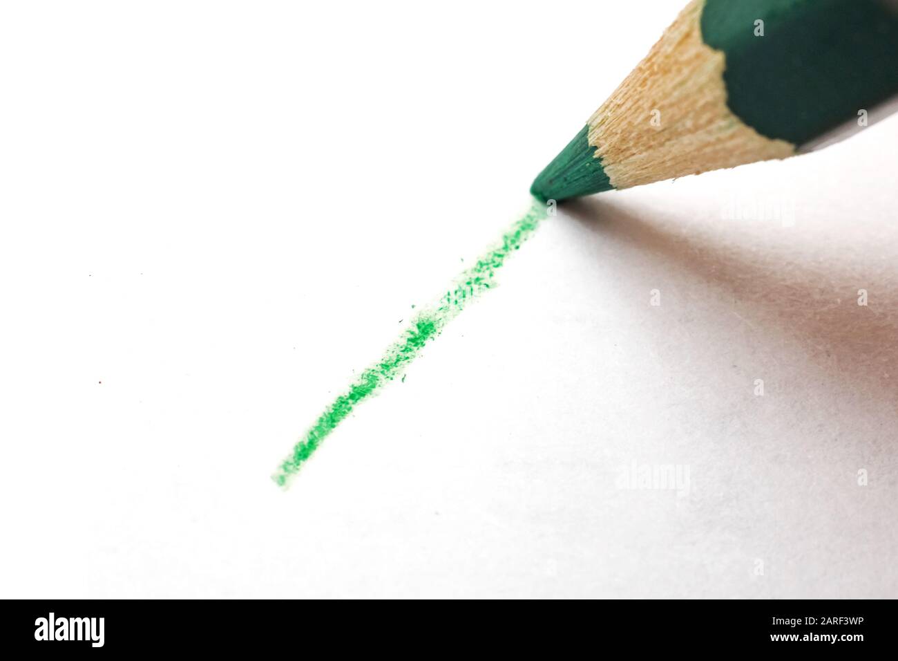 Green pencil line and pencil core close up, macro photo Stock Photo - Alamy