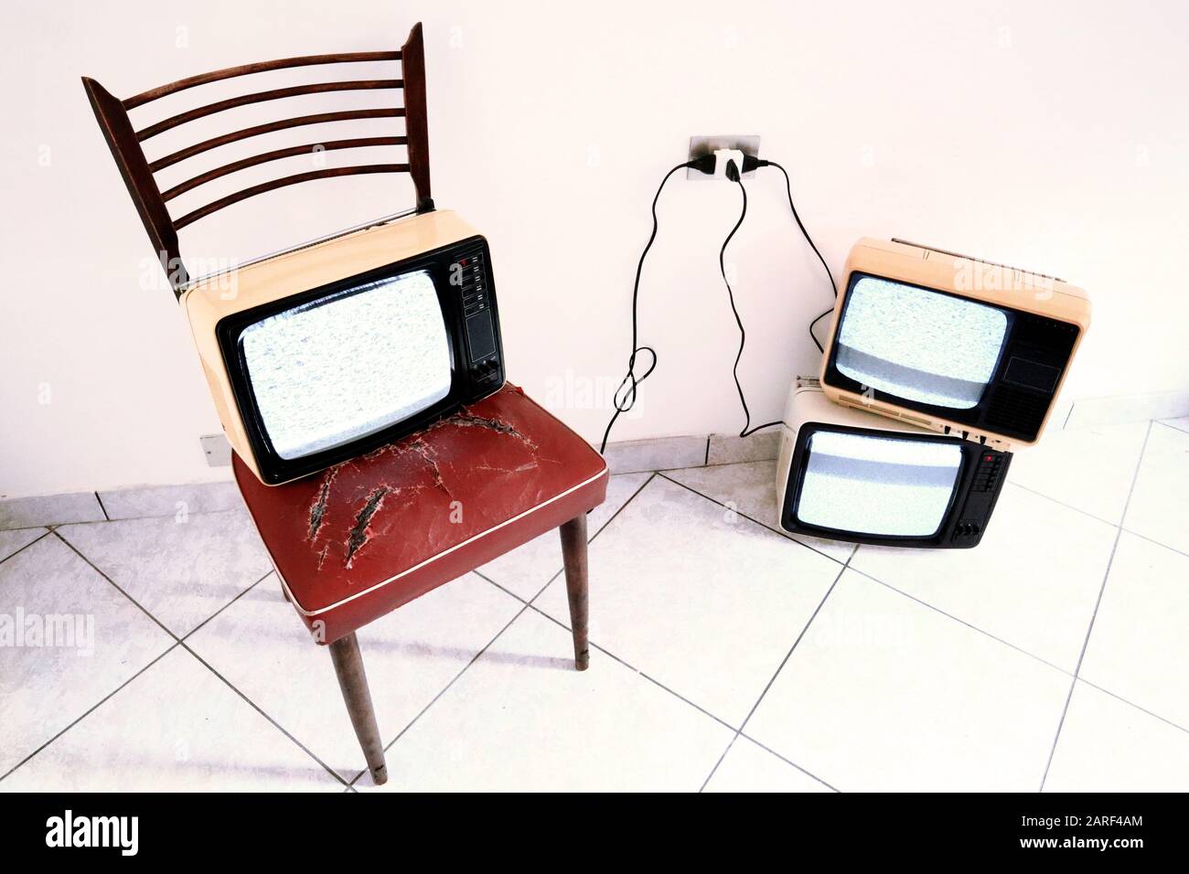 1970s Retro old TV Stock Photo - Alamy