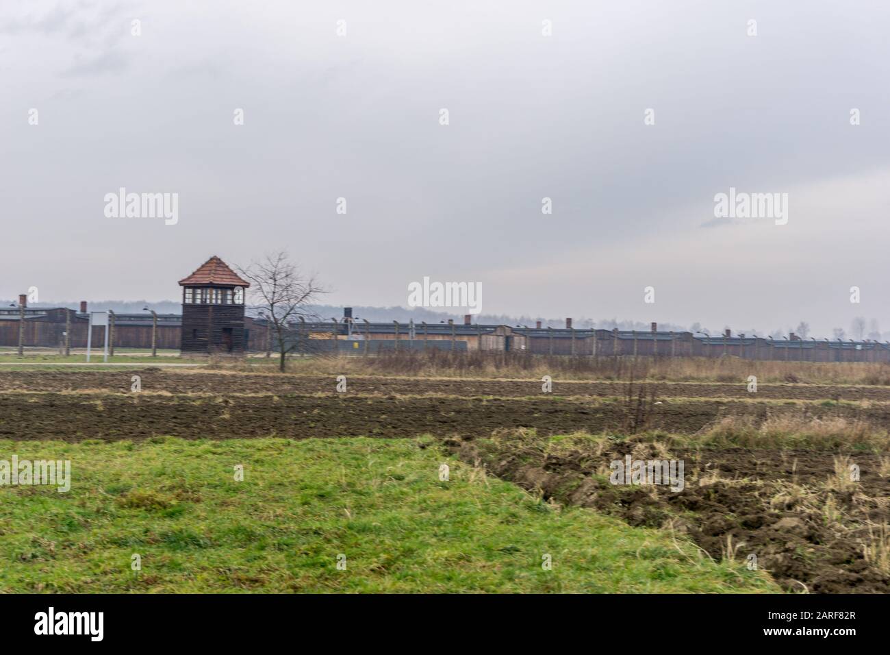Guard towers at Auschwitz II–Birkenau,Ofiar Niemieckiego Faszyzmu ...