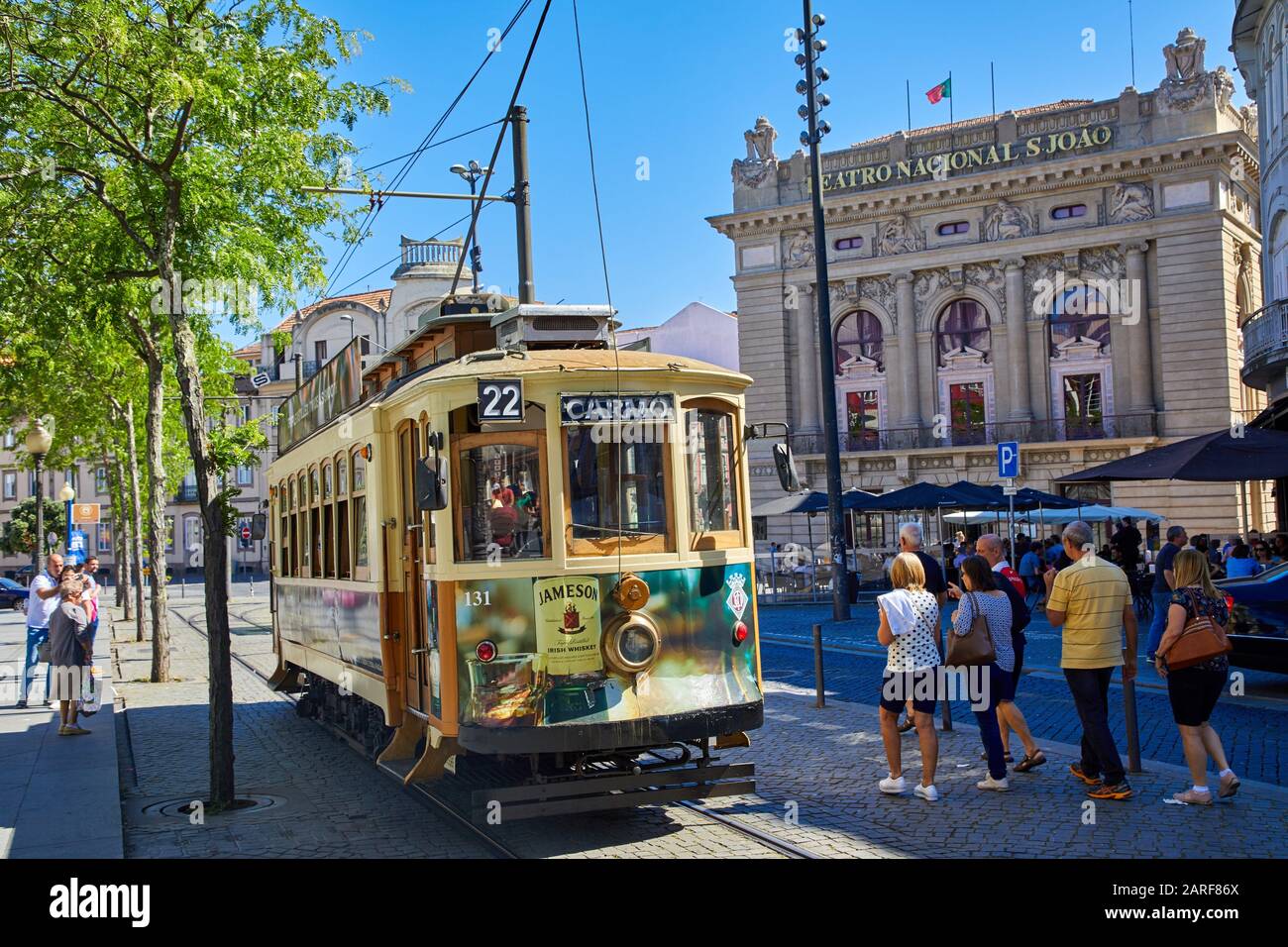 Batalha square hi-res stock photography and images - Alamy
