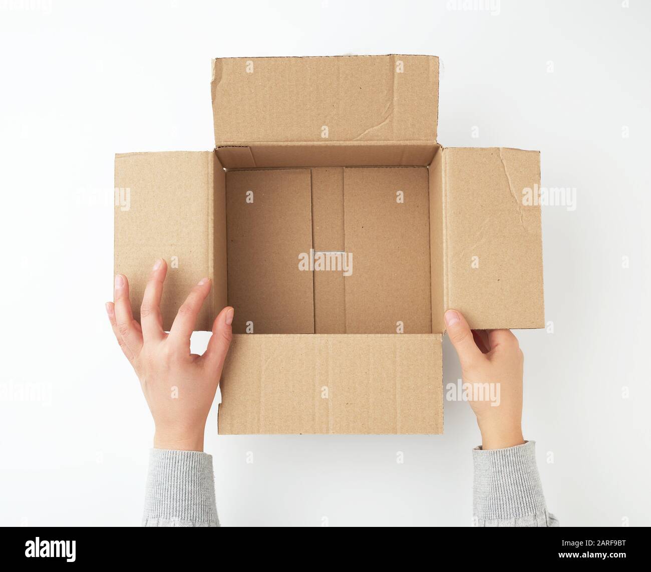 Packaging material for fragile items hi-res stock photography and ...
