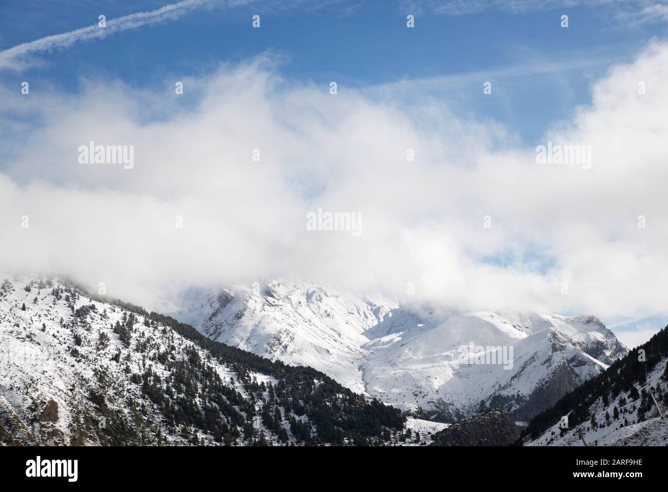 Aragon Pyrenees Pyrenees High Resolution Stock Photography and Images ...