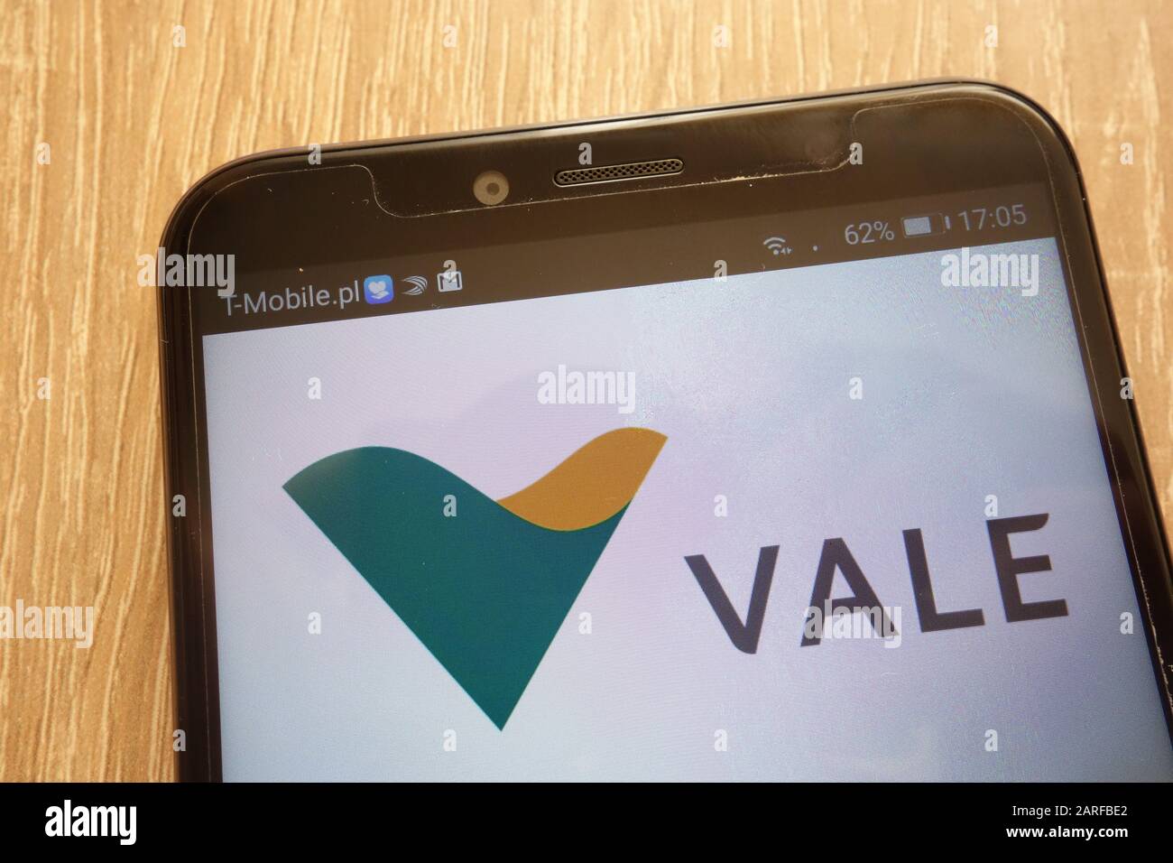 Vale logo displayed on a modern smartphone Stock Photo - Alamy