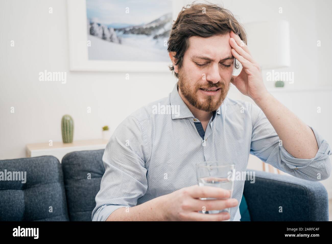 Headache hi-res stock photography and images - Alamy
