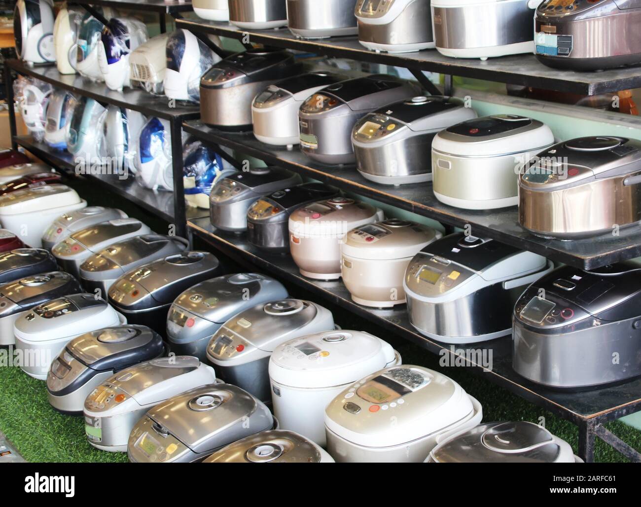 Oven Cooker Rack High Resolution Stock Photography and Images - Alamy