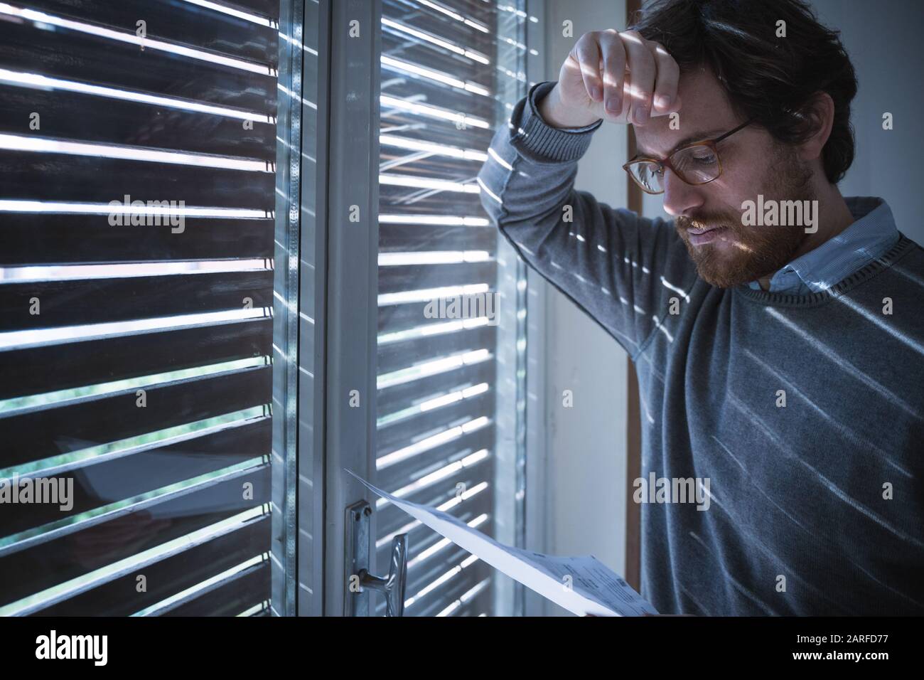 Negative News High Resolution Stock Photography and Images - Alamy