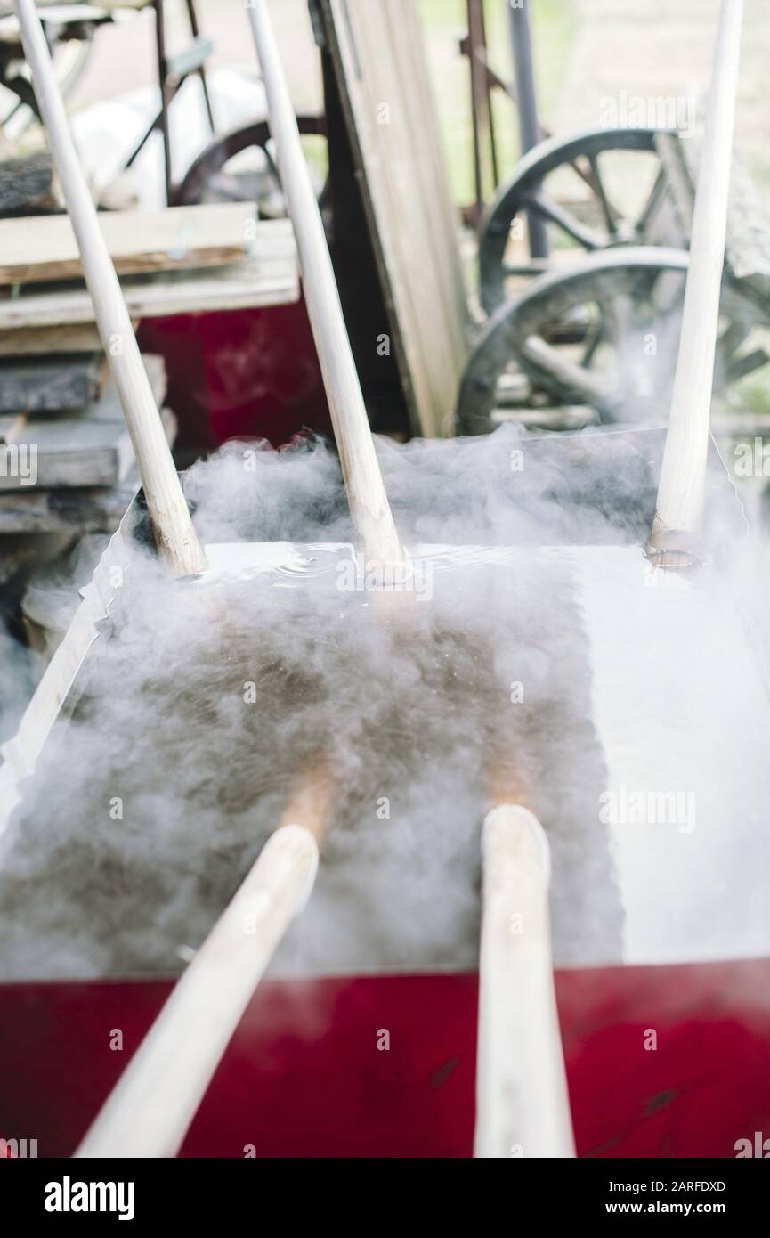 Boiling Wood In Oil at Mamie Shields blog