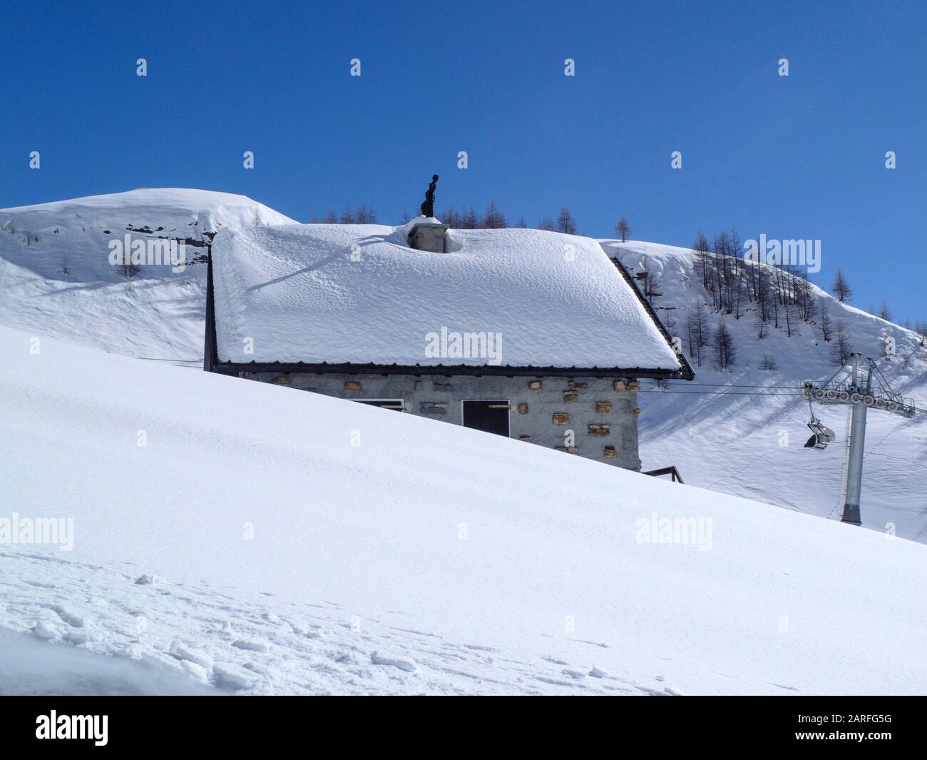 Alps Hut High Resolution Stock Photography and Images - Alamy