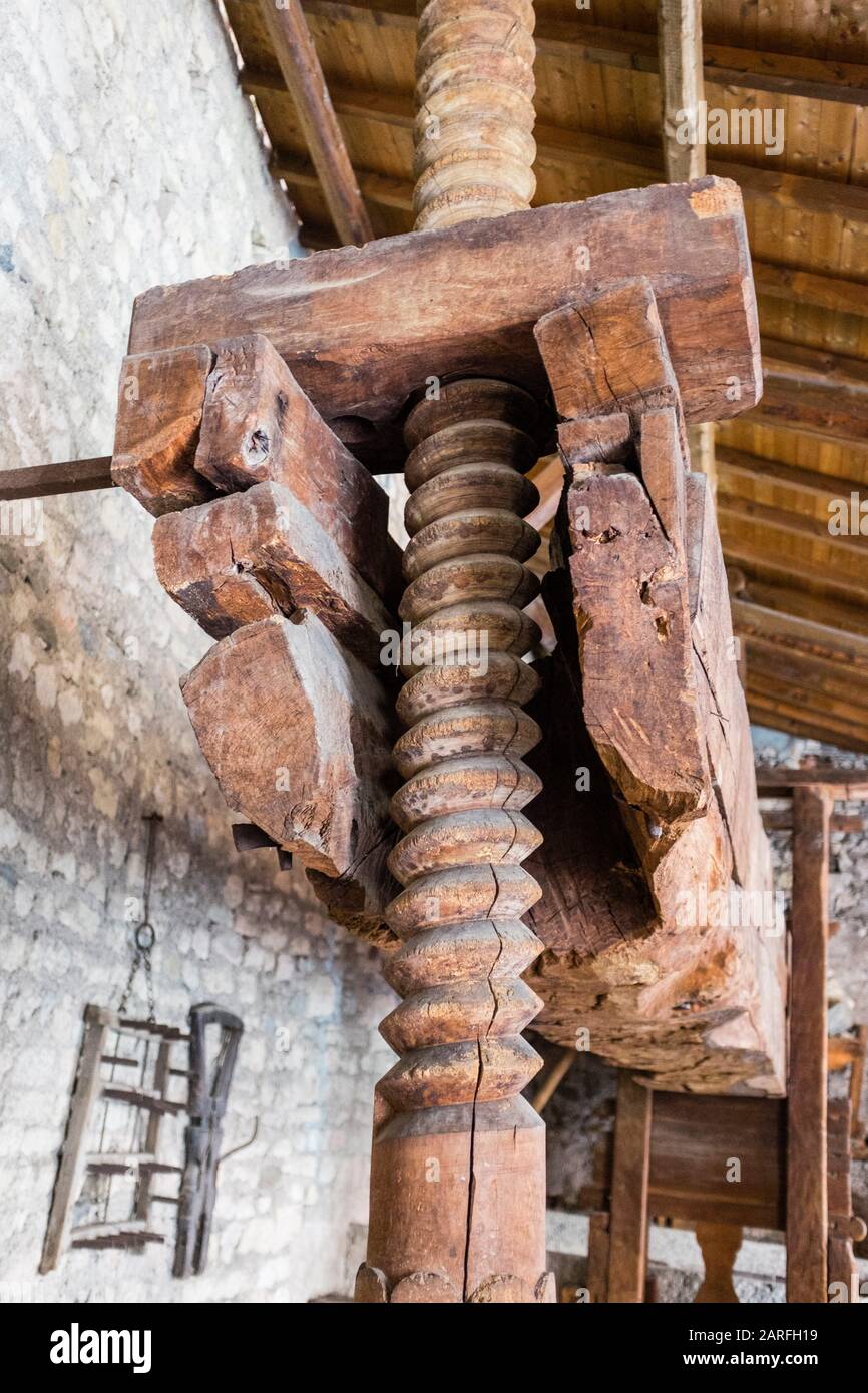 The medieval press hi-res stock photography and images - Alamy