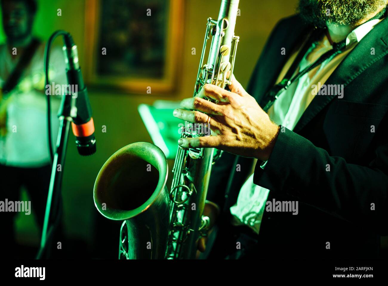 Italy wedding party hi-res stock photography and images - Alamy