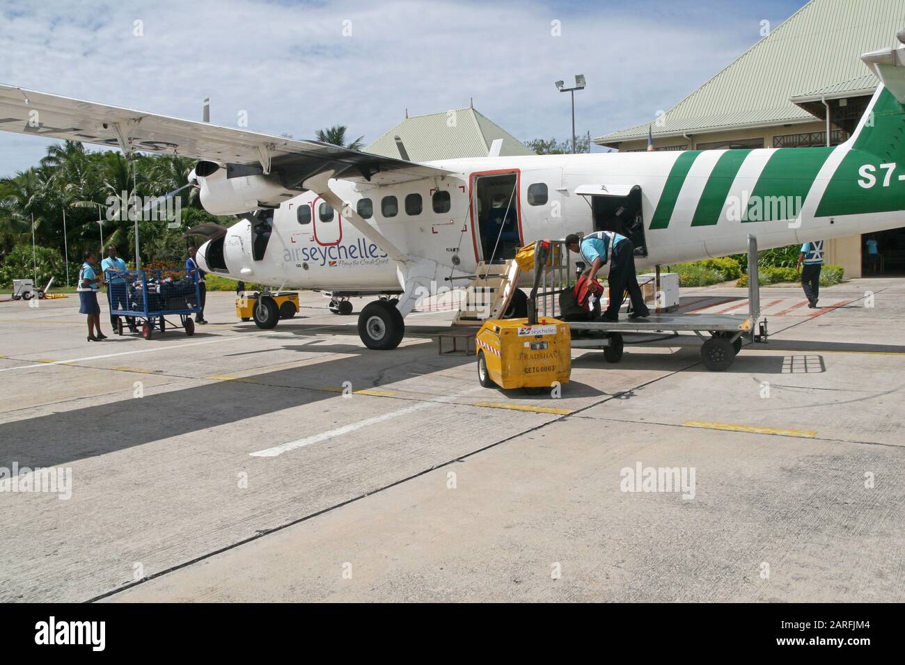 Air seychelles hi-res stock photography and images - Alamy