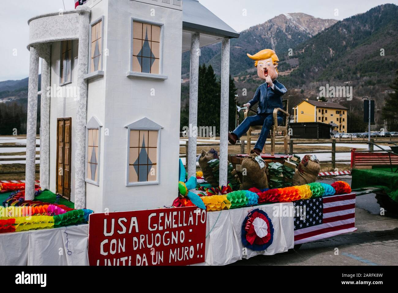 Representative of states hi-res stock photography and images - Alamy