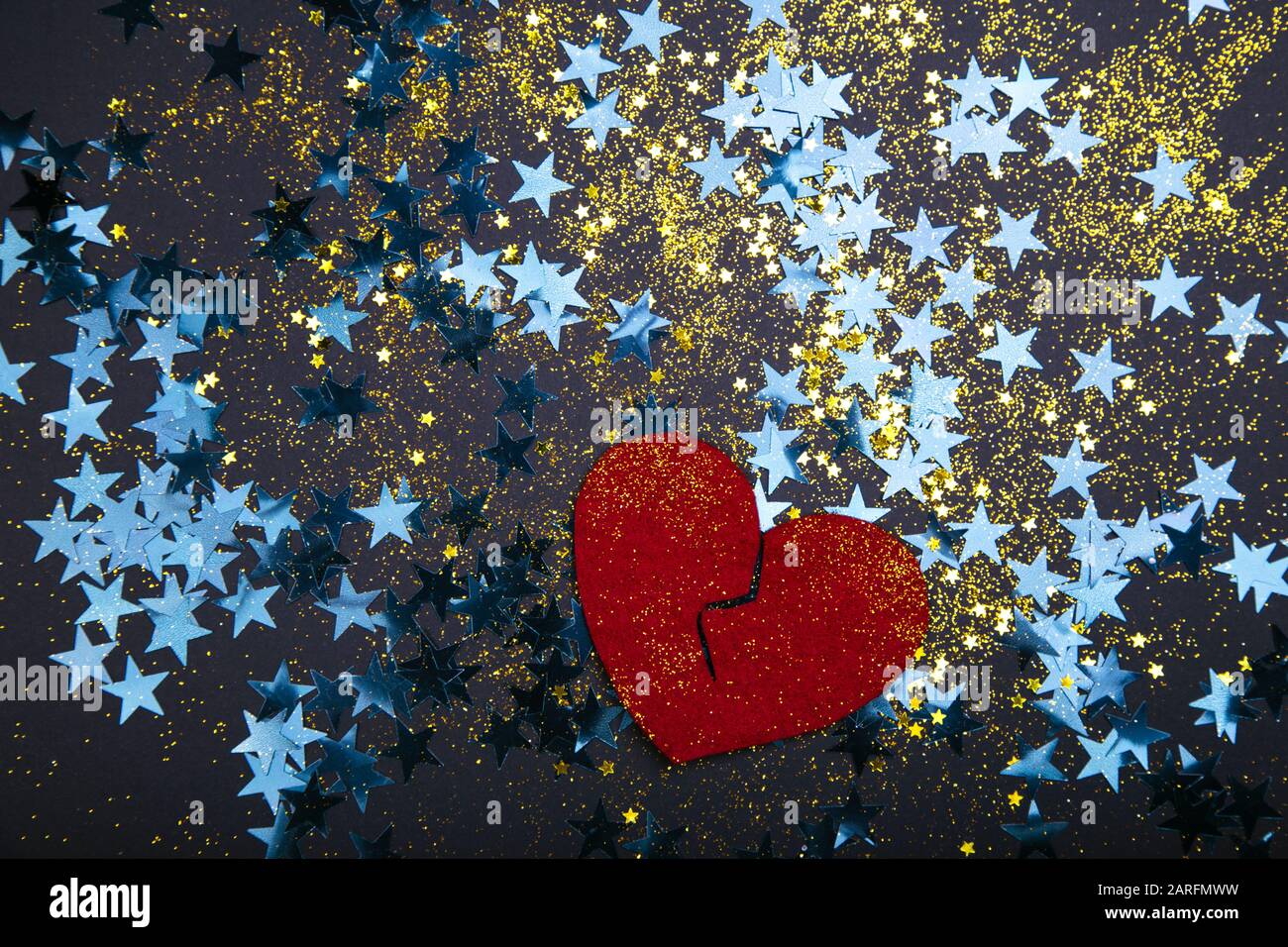 Graffiti Broken Heart Wallpaper