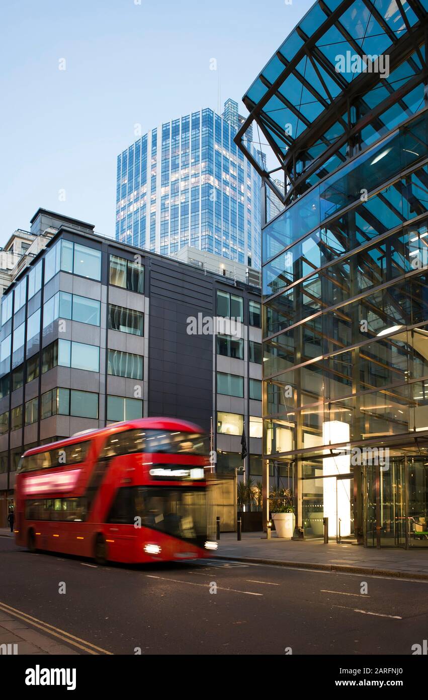 London Big Red Bus High Resolution Stock Photography and Images - Alamy