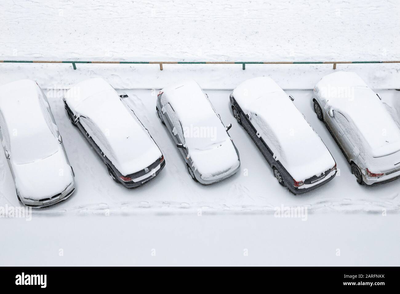 Covered car top view hi-res stock photography and images - Alamy