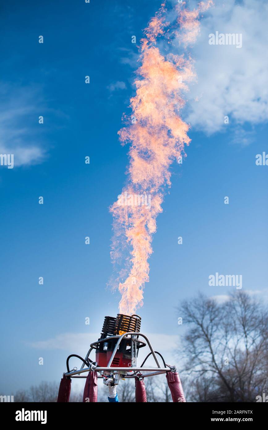 Gas burner inflating hi-res stock photography and images - Alamy