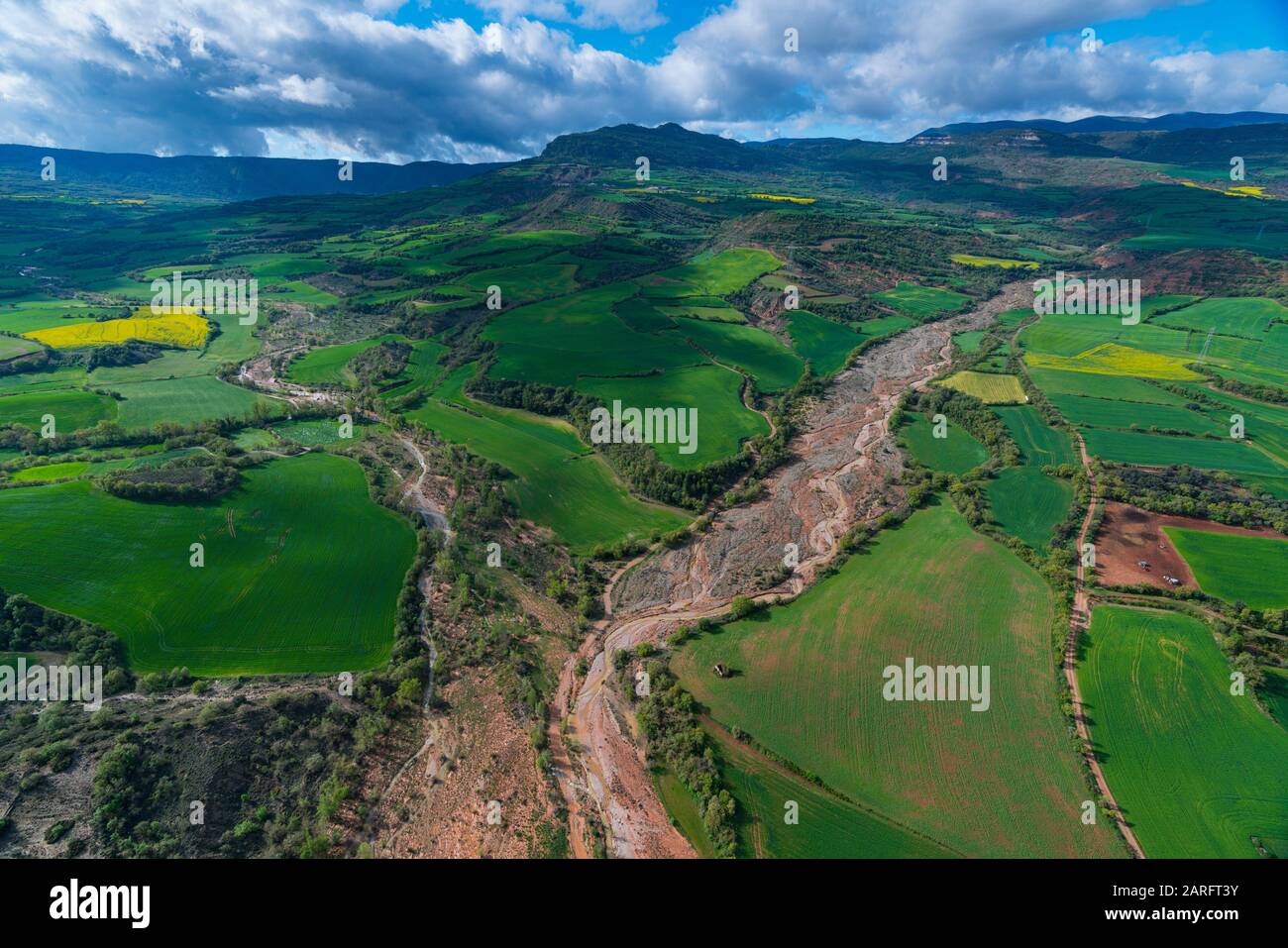Pre pyrenees range hi-res stock photography and images - Alamy