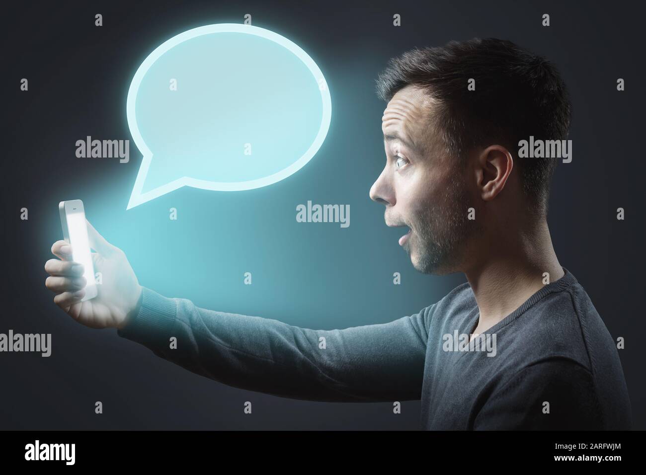 Message communication hi-res stock photography and images - Alamy