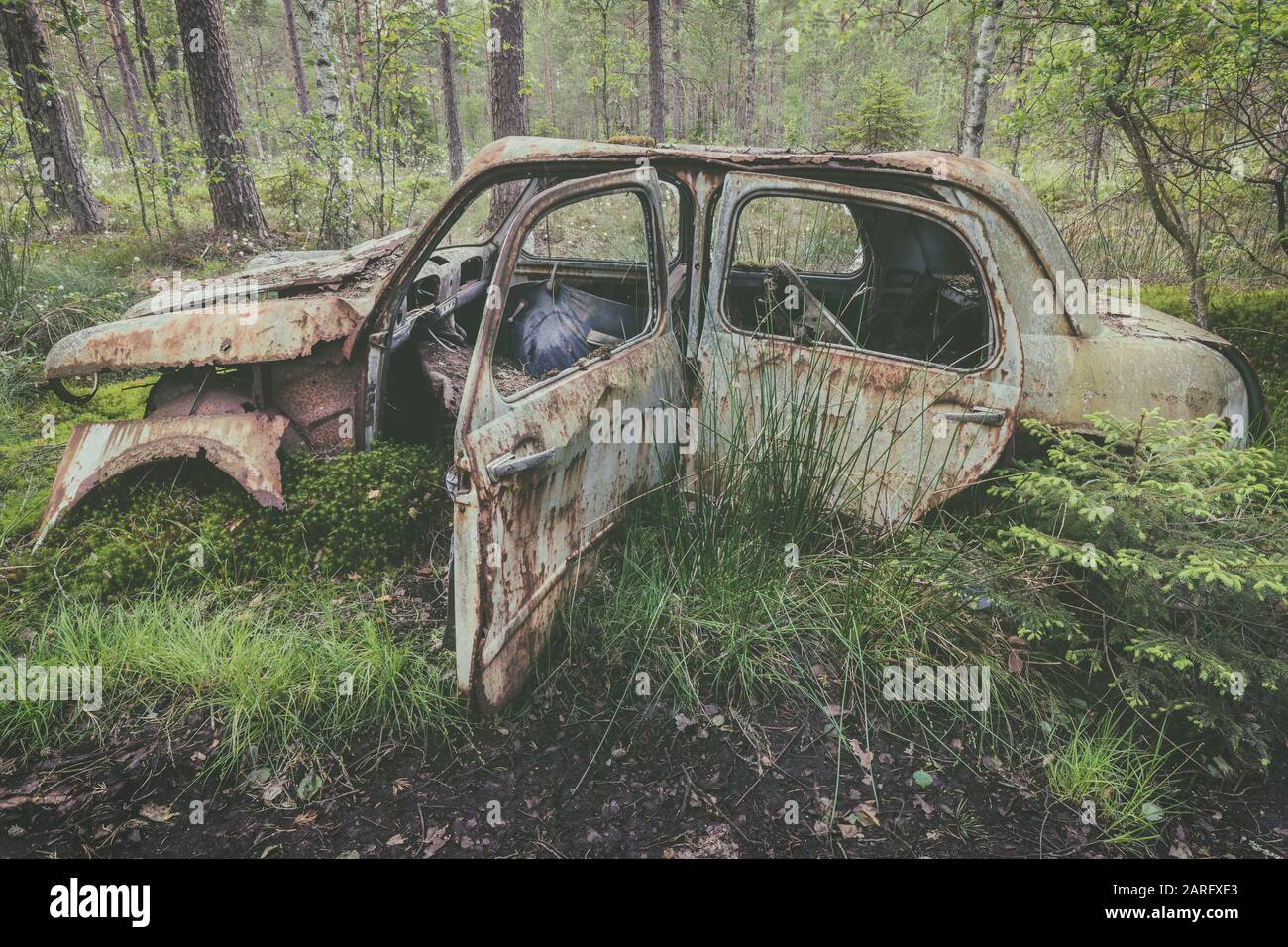 Old car rust hi-res stock photography and images - Alamy