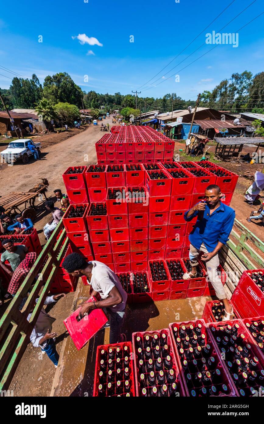 Beer Delivery Truck High Resolution Stock Photography and Images - Alamy