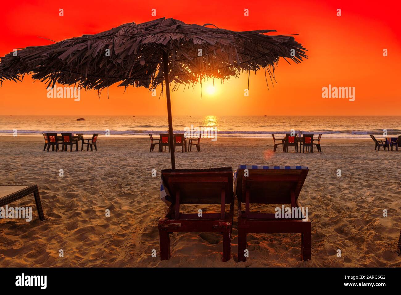 Beautiful Sunset at tropical vacation beach Stock Photo - Alamy