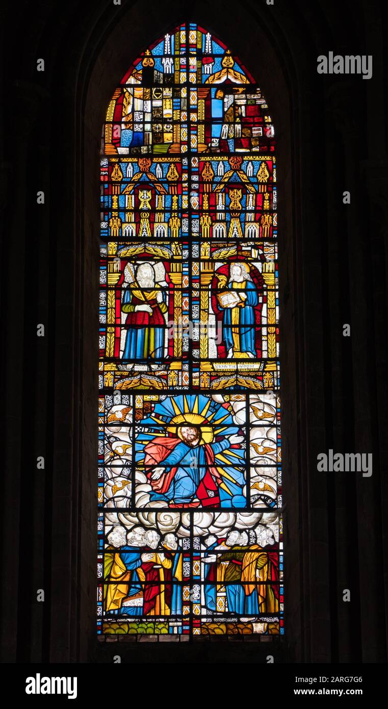17th century stained glass window hi-res stock photography and images ...
