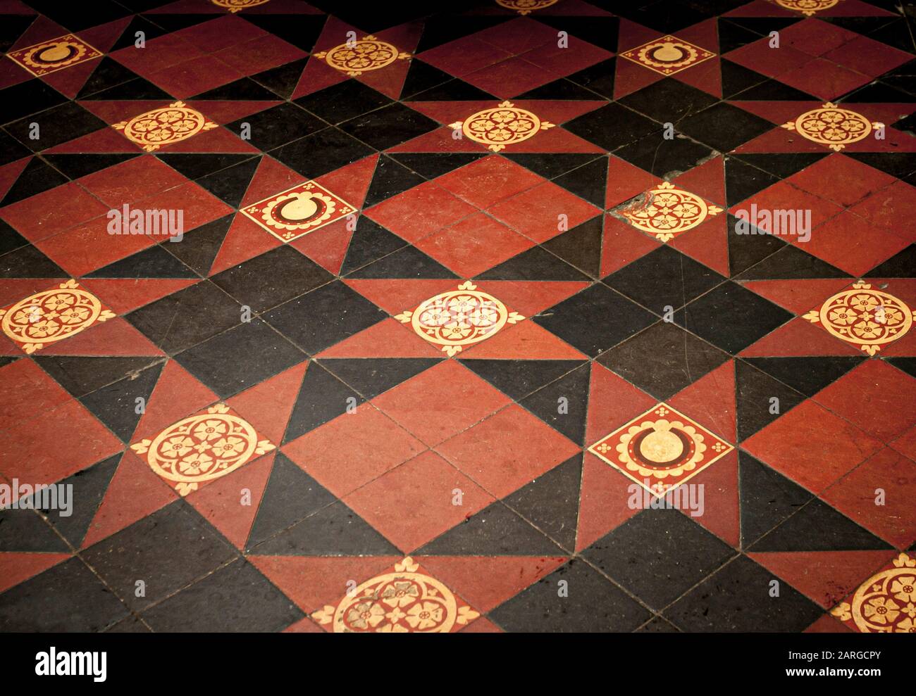 Tiled patterned floor Stock Photo - Alamy