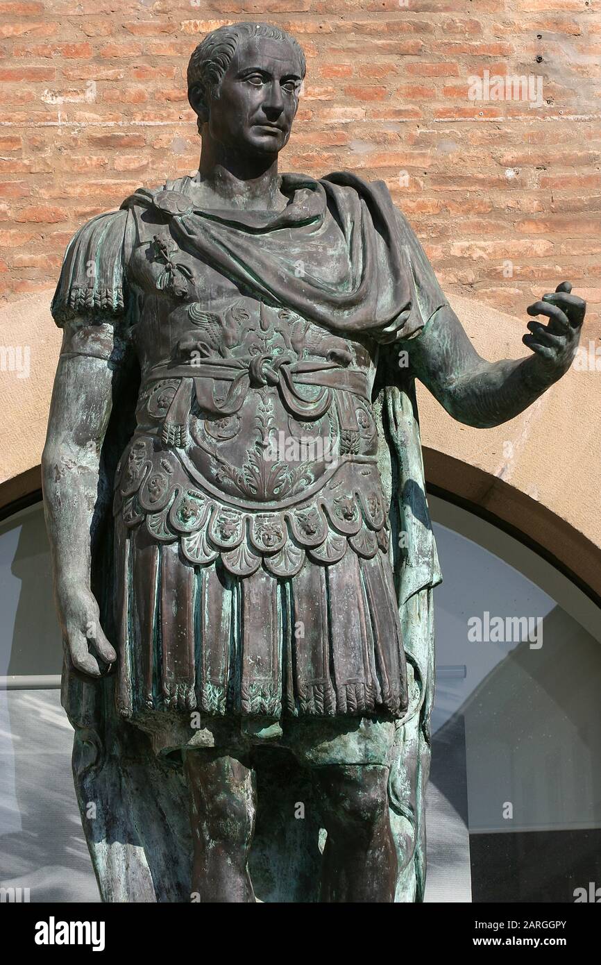 Piazza tre martiri caesar hi-res stock photography and images - Alamy