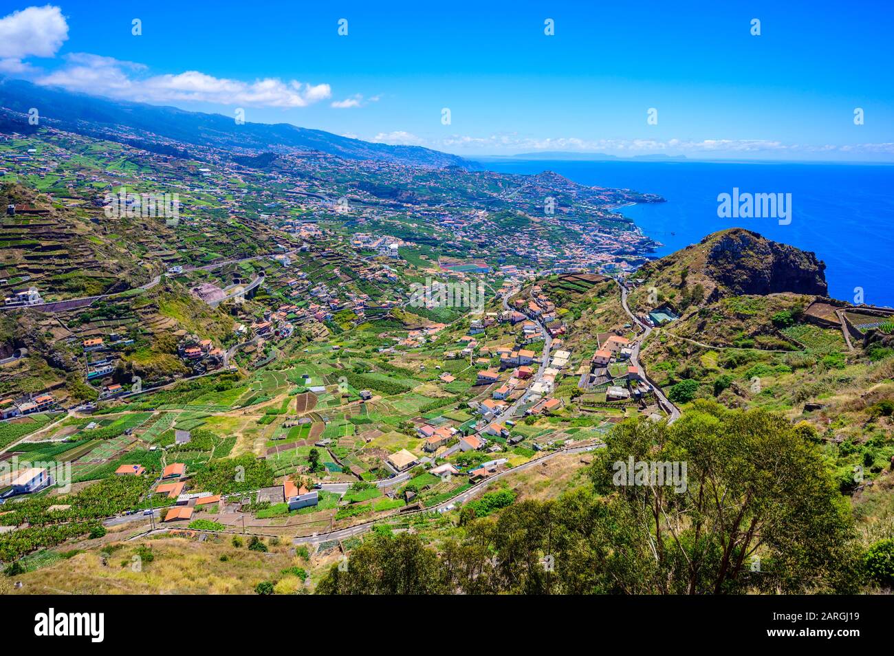 Beautiful mountain scenery around Funchal, Highland of Madeira Island ...