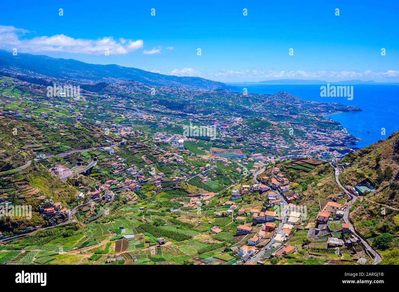 Beautiful mountain scenery around Funchal, Highland of Madeira Island ...