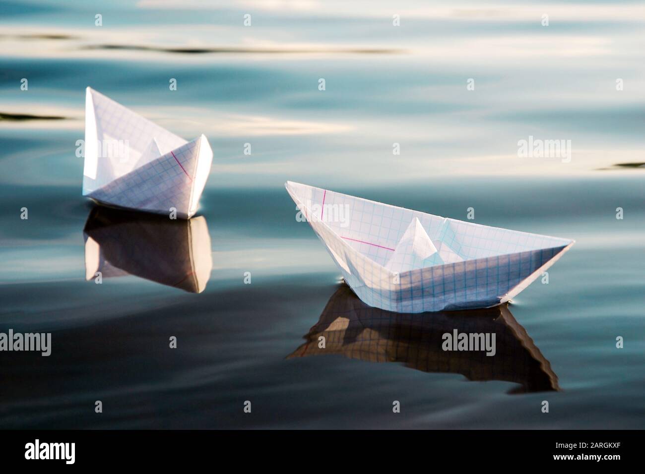 Float element hi-res stock photography and images - Alamy