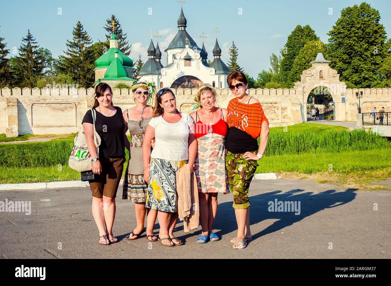 Ukrainian cossack costume hi-res stock photography and images - Alamy