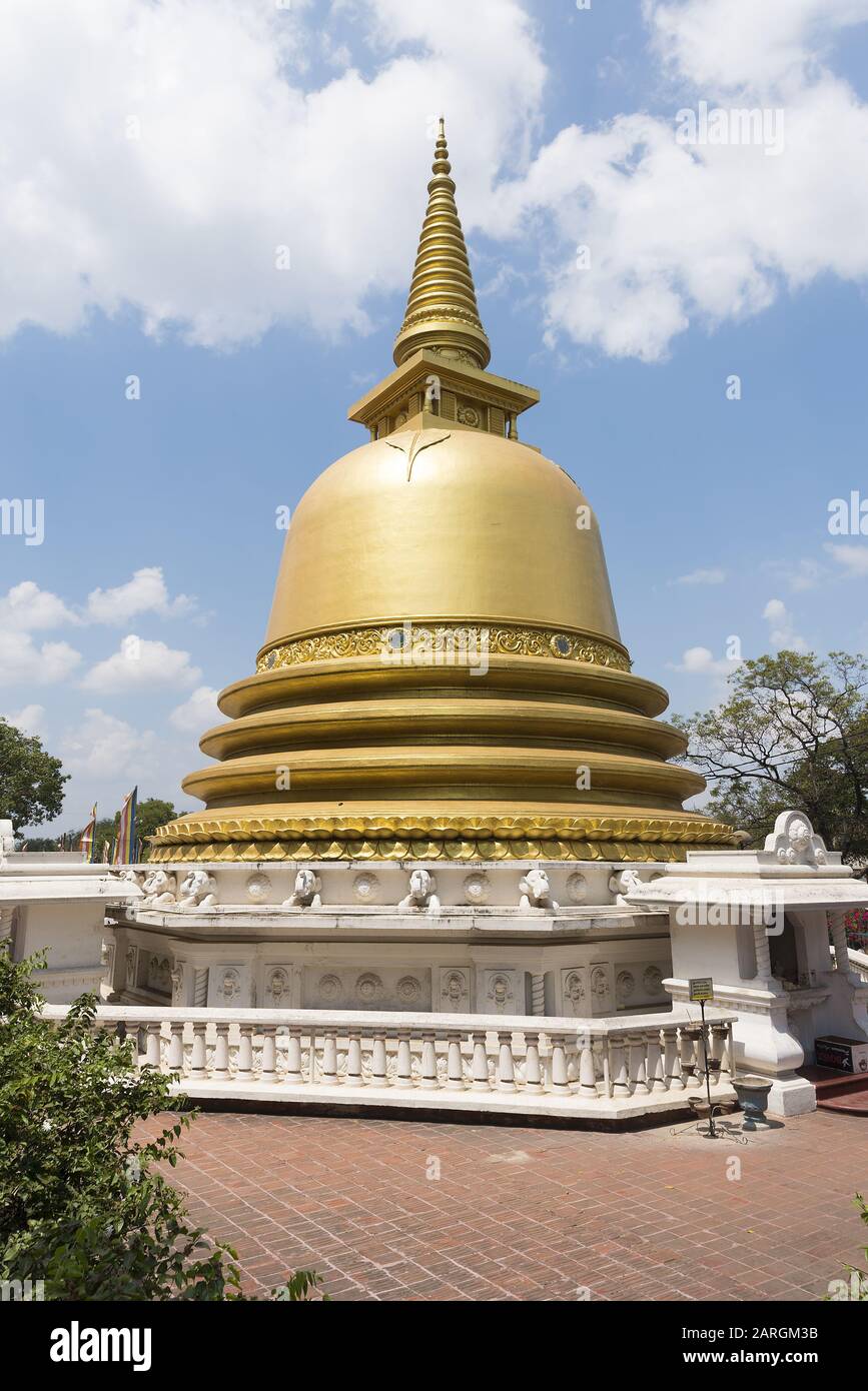 Dambulla, Sri Lanka: The Golden Temple Buddhist Museum showing closeup ...