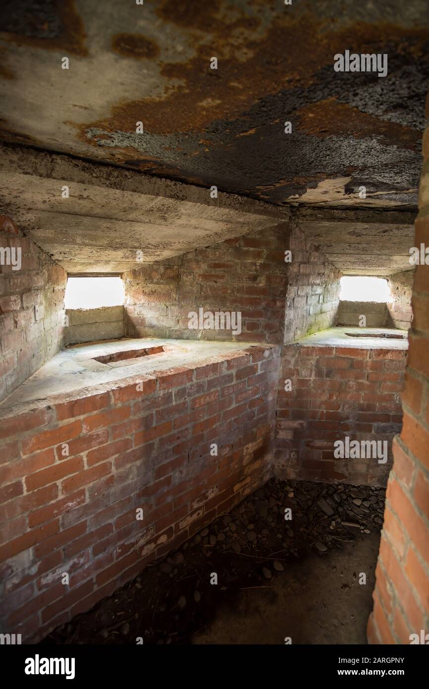 Ww2 beach mortar hi-res stock photography and images - Alamy
