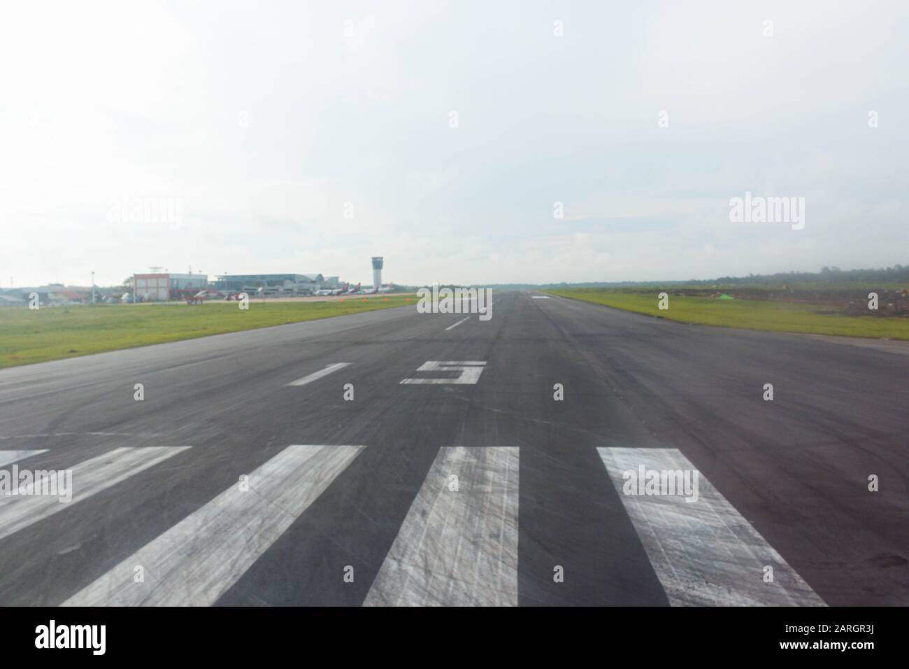 Runway 15/33 Supadio International Airport Pontianak (Picture of Runway ...