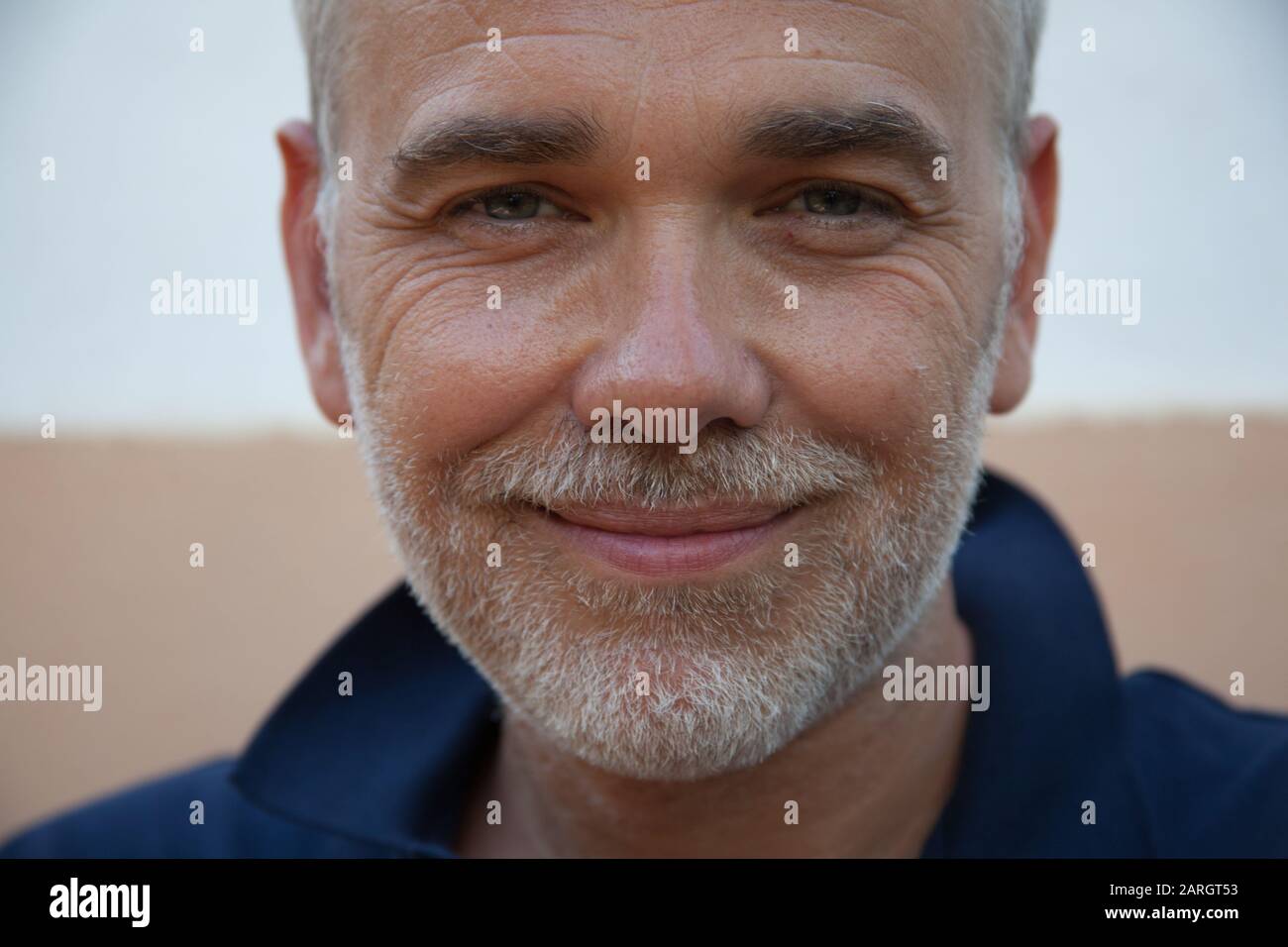 Trustworthy face hi-res stock photography and images - Alamy
