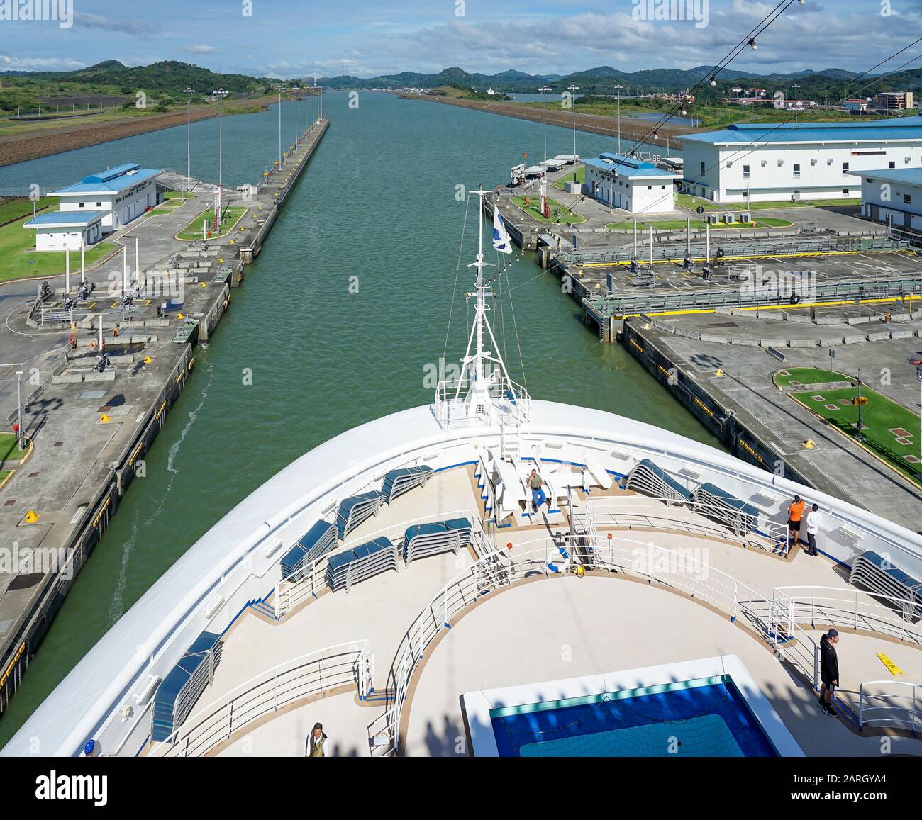 Panama Canal, Colon Province, Panamax, Gatun Lake, cruise ship and ...