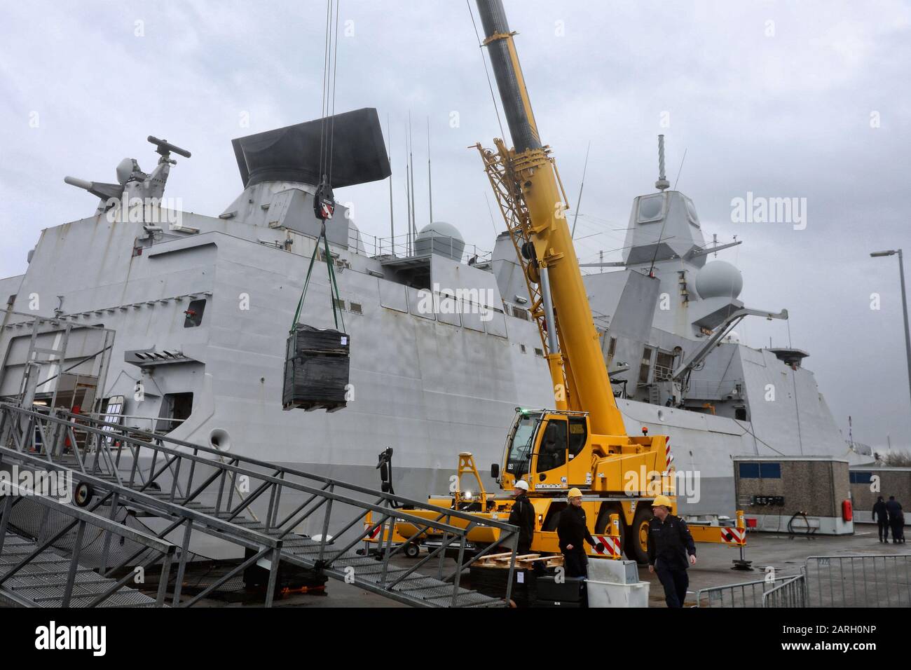 Lcf marine hi-res stock photography and images - Alamy